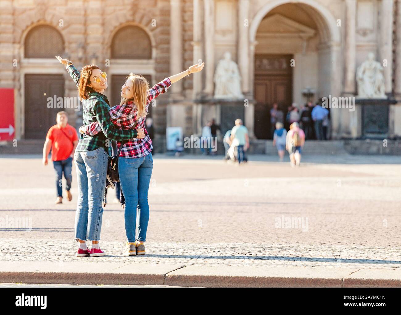 Two way hug hi-res stock photography and images - Alamy