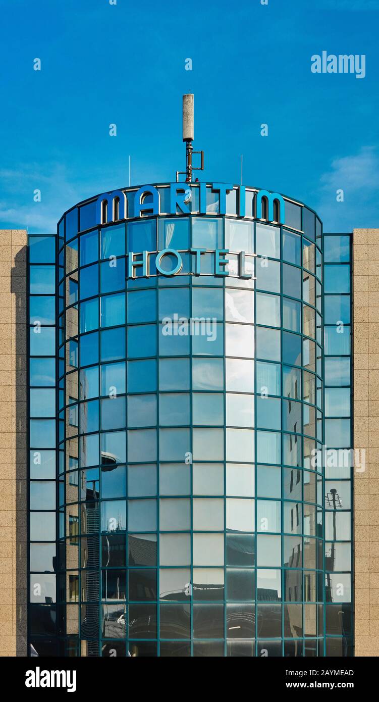 Maritim hotel hi-res stock photography and images - Alamy