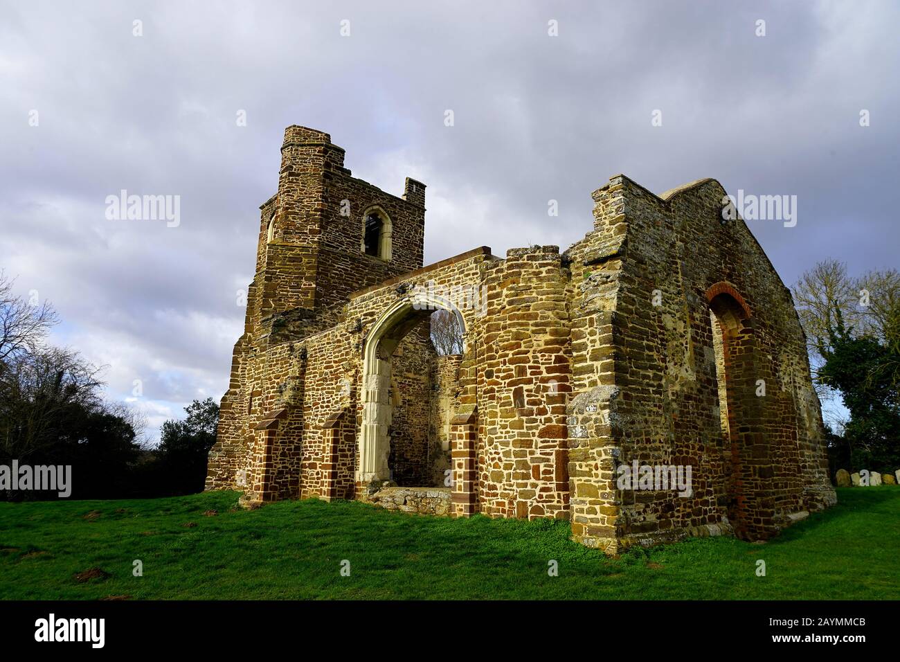 Derelict church britain hi-res stock photography and images - Alamy