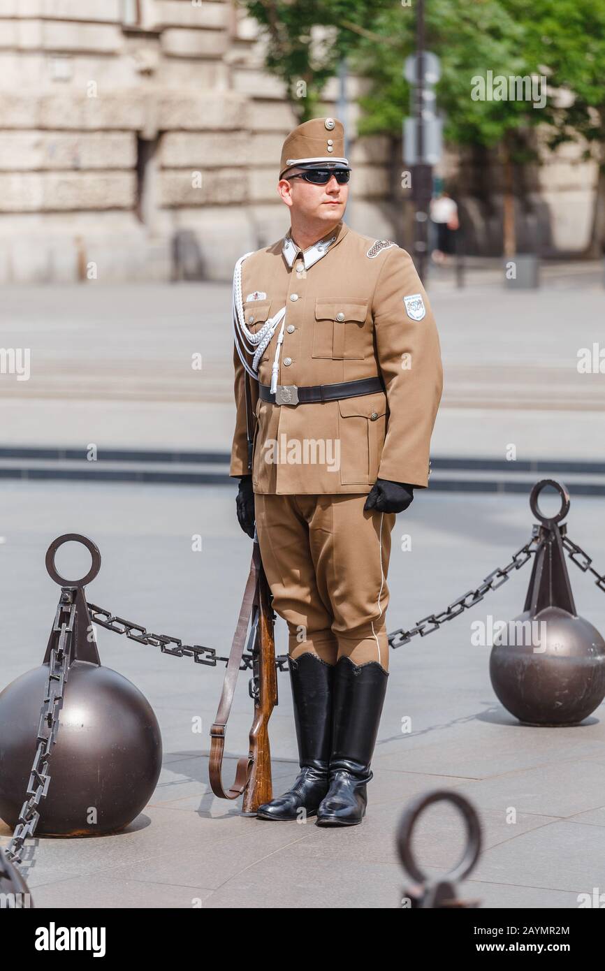Hungarian parliament guard hi-res stock photography and images - Alamy