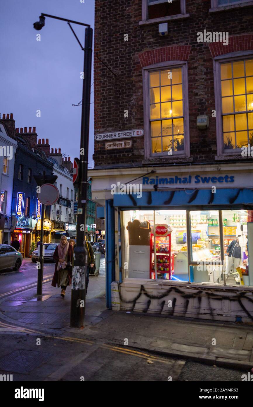Fournier street london e1 uk hi-res stock photography and images - Alamy