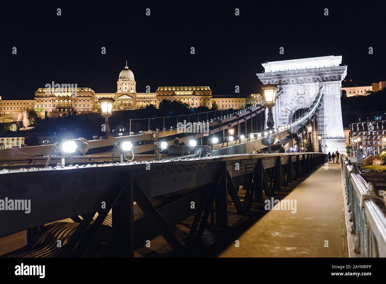 Night view of the Szechenyi Chain Bridge that spans the Danube between ...