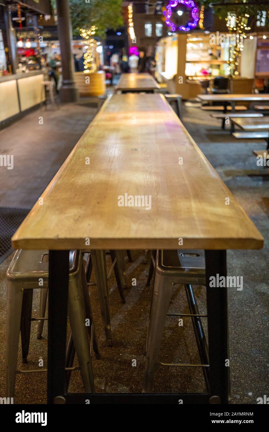 Spitalfields indoor Christmas Market, London Stock Photo - Alamy