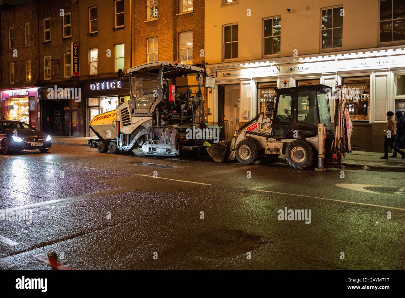 Spitalfields indoor Christmas Market, London Stock Photo - Alamy
