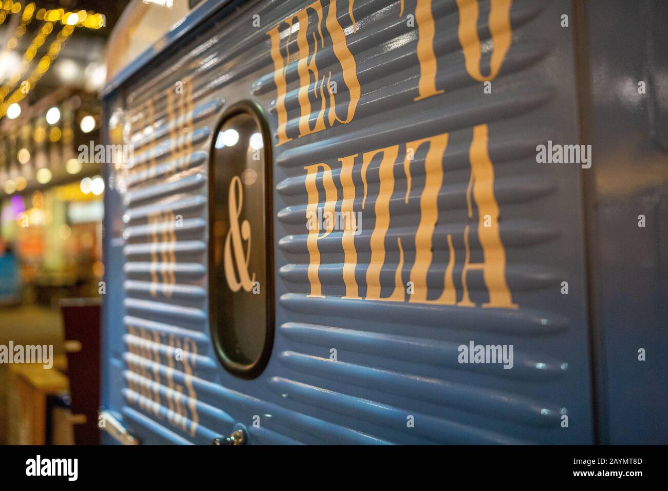 Spitalfields indoor Christmas Market, London Stock Photo - Alamy