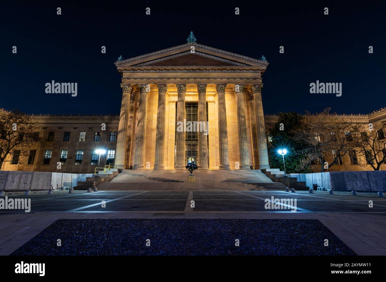 Philadelphia Museum of Art at night Stock Photo - Alamy