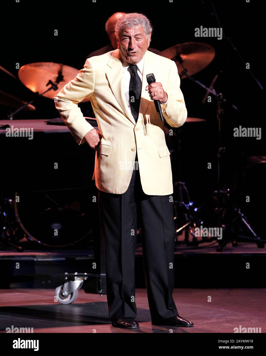 Legendary crooner Tony Bennett performs at the Broward Center for the ...