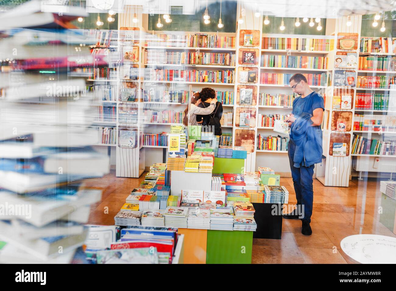 Bookstore in budapest hi-res stock photography and images - Alamy