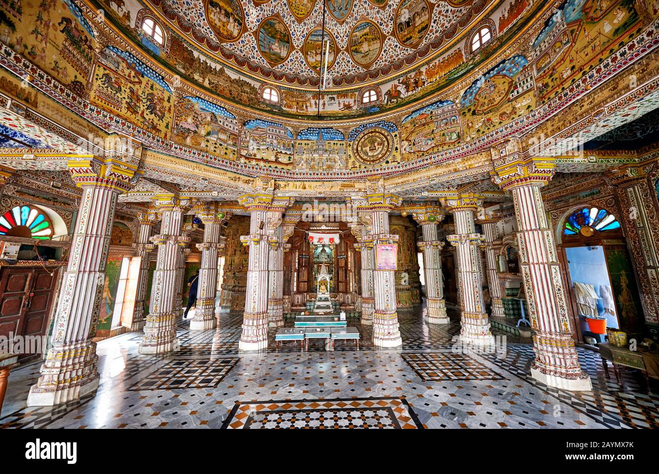 Altar archtitektur asia asien bhandasar jain temple hi-res stock ...