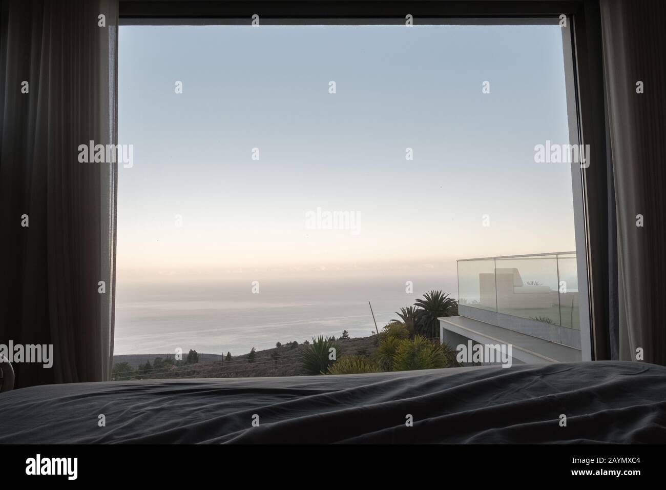 Scenic view from window sea hi-res stock photography and images - Alamy