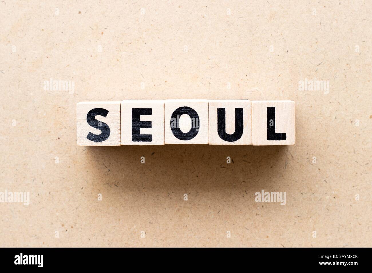Letter block in word Seoul on wood background Stock Photo - Alamy
