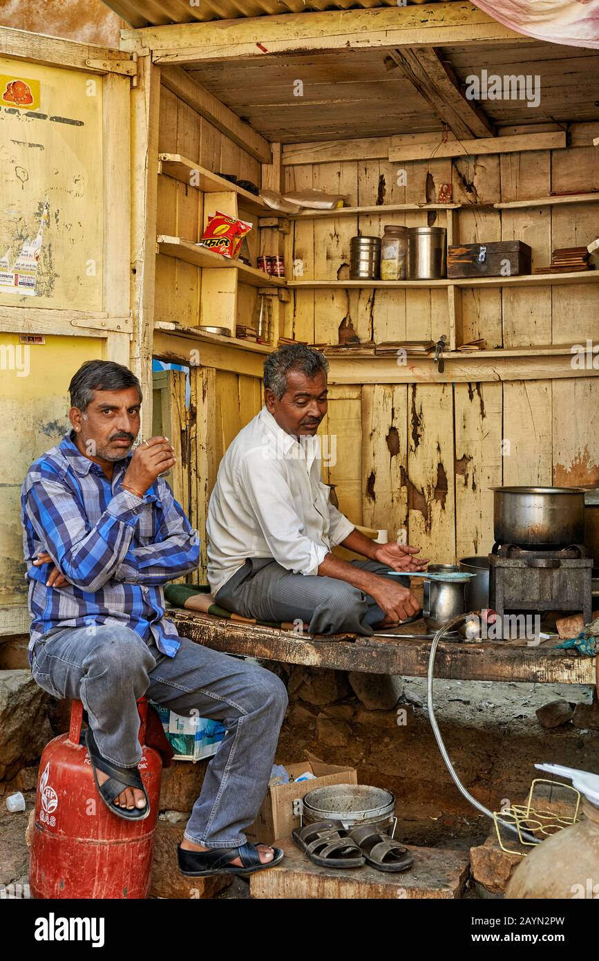 India Tea Shop High Resolution Stock Photography and Images - Alamy