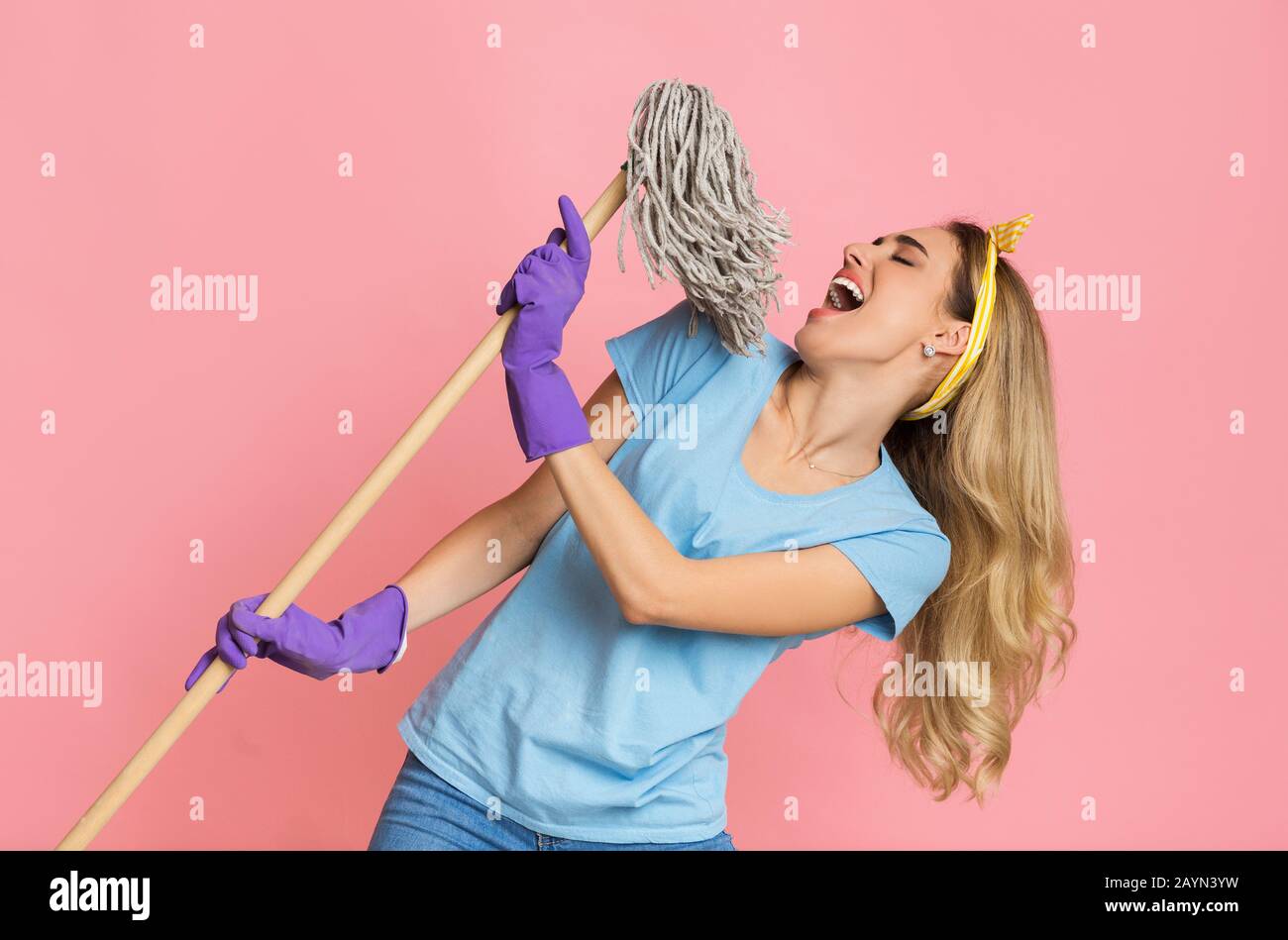 Mop face hi-res stock photography and images - Alamy
