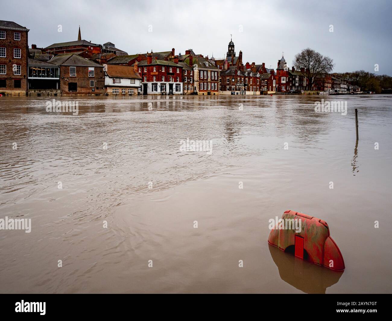 The lowther pub submerged by flood water hi-res stock photography and ...