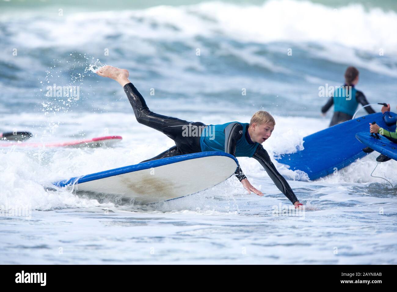 Teenagers on outdoor pursuit course Stock Photo - Alamy