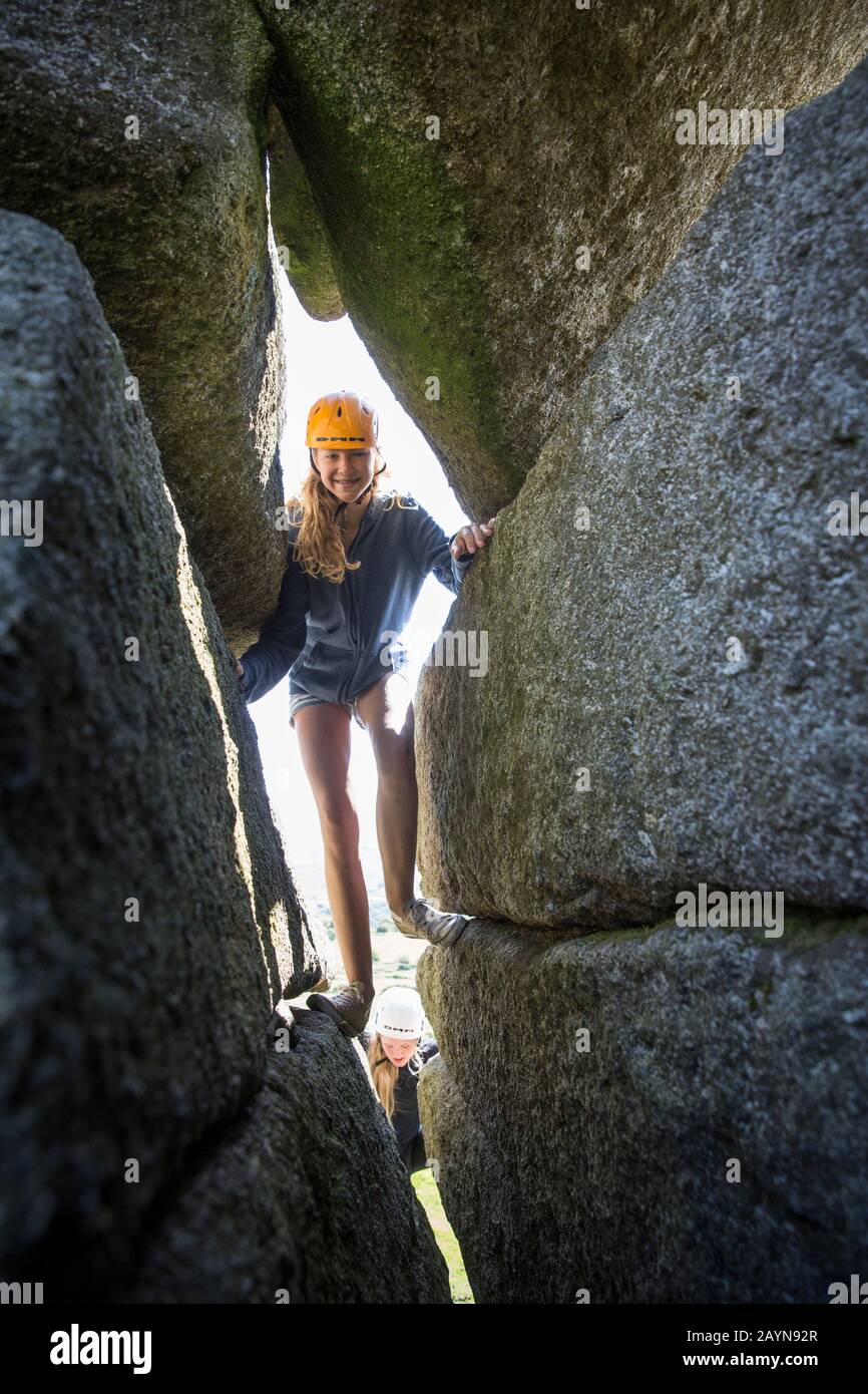 Teenagers on outdoor pursuit course Stock Photo - Alamy
