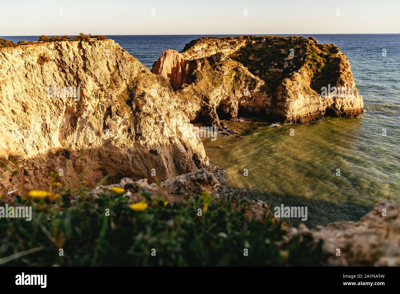 Golden limestone cliffs hi-res stock photography and images - Alamy