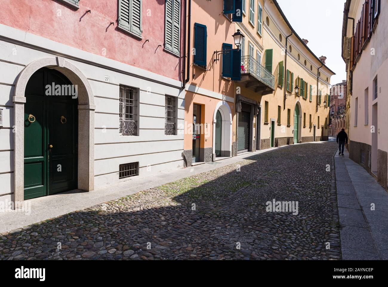Vecchia strada italiana hi-res stock photography and images - Alamy
