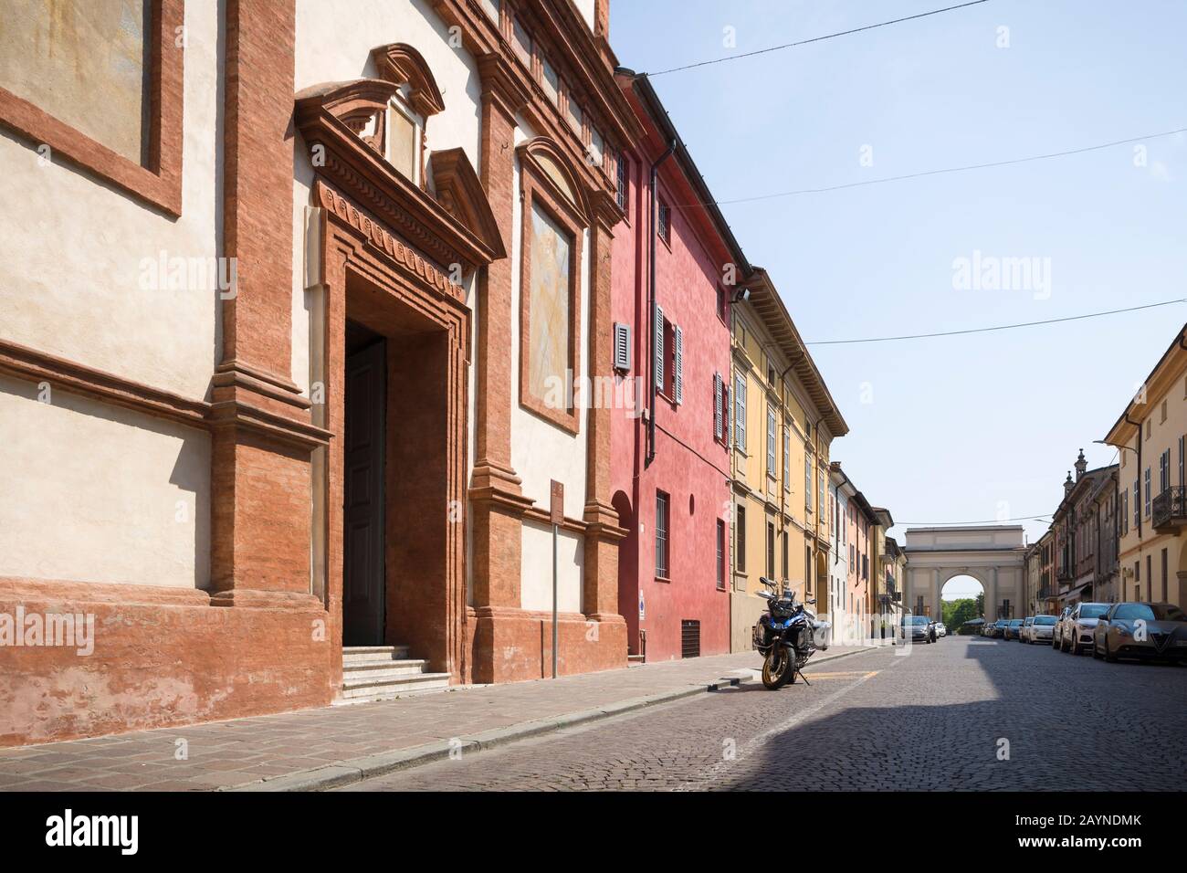 Chiesa di strada hi-res stock photography and images - Alamy