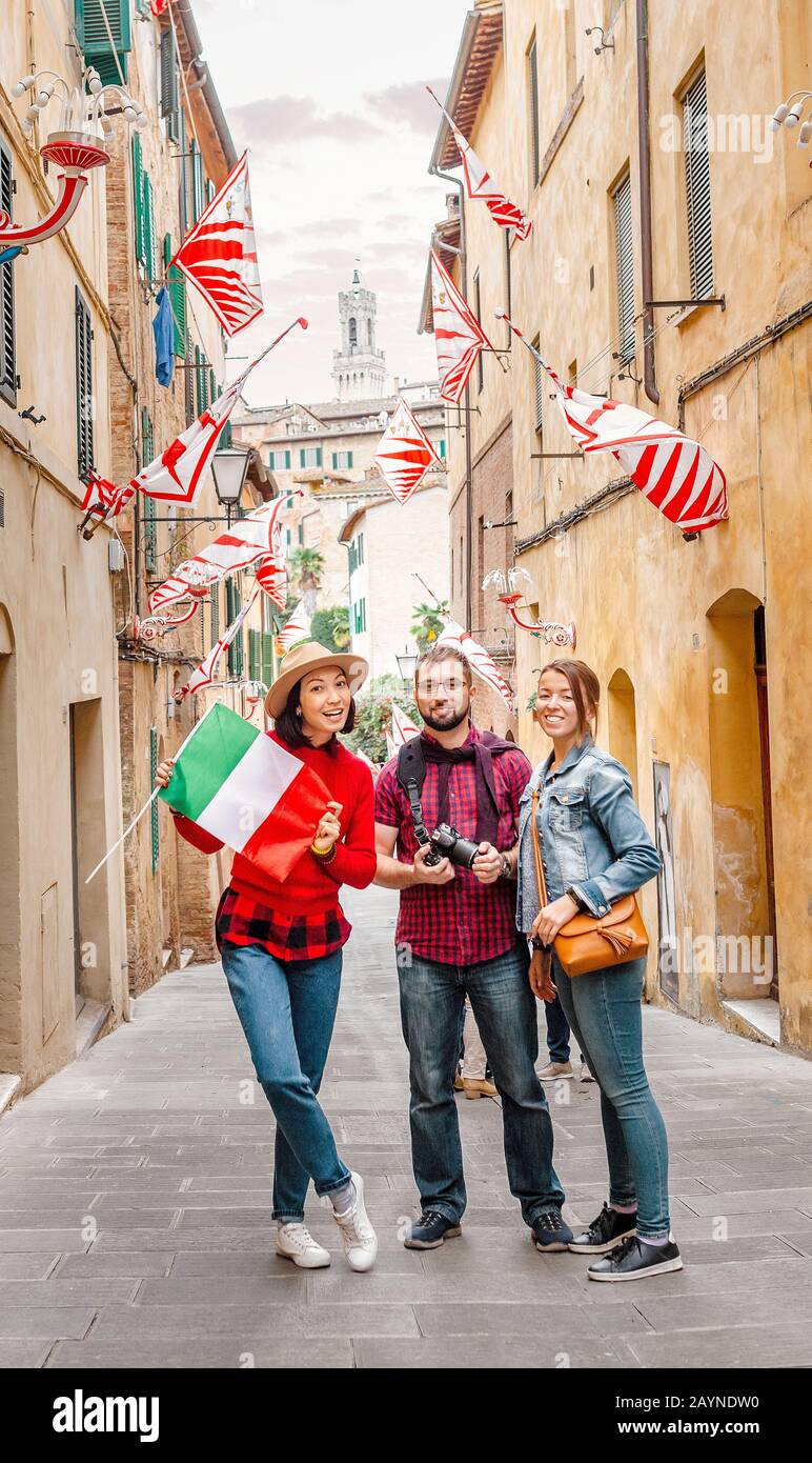 Tourism young italy siena hi-res stock photography and images - Alamy