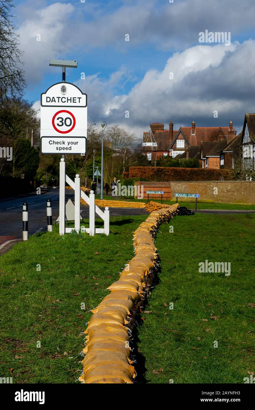 Flooding, Datchet Berkshire, UK. 10th February, 2014. Following ...