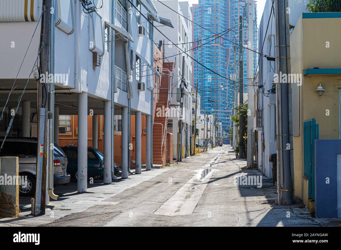 Miami beach alley hi-res stock photography and images - Alamy
