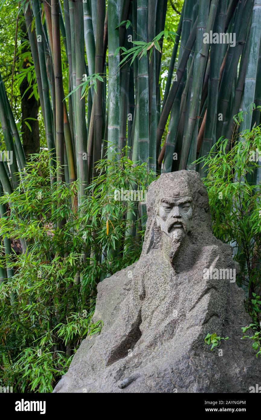 Du fu statue hi-res stock photography and images - Alamy