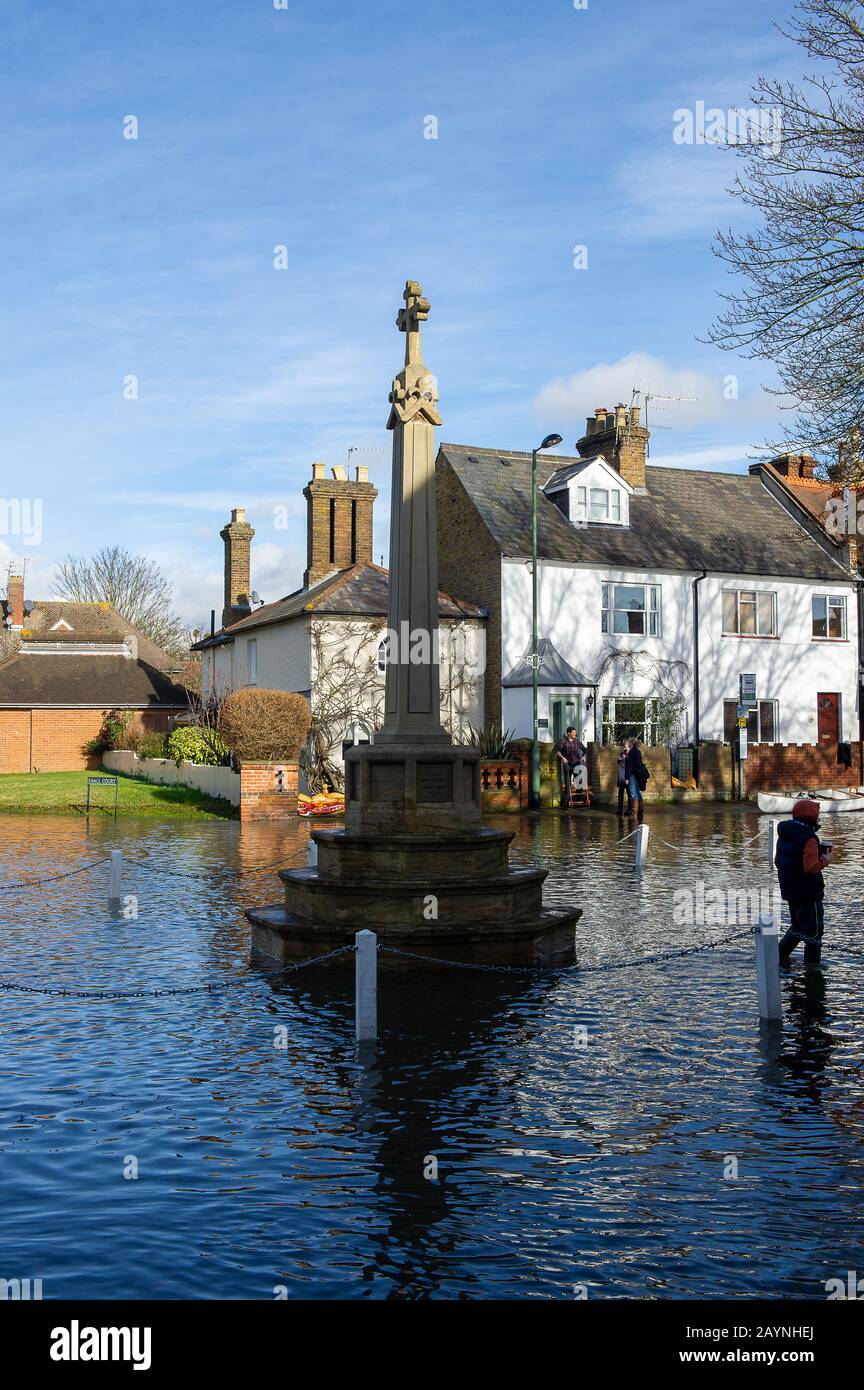 Flooding, Datchet Berkshire, UK. 10th February, 2014. The River Thames ...