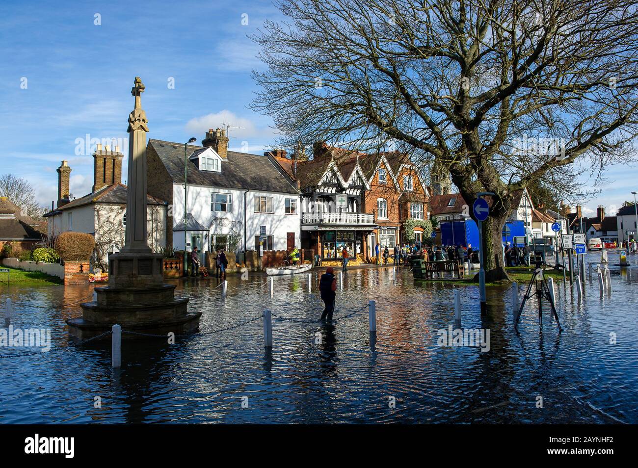 Flooding, Datchet Berkshire, UK. 10th February, 2014. The River Thames ...