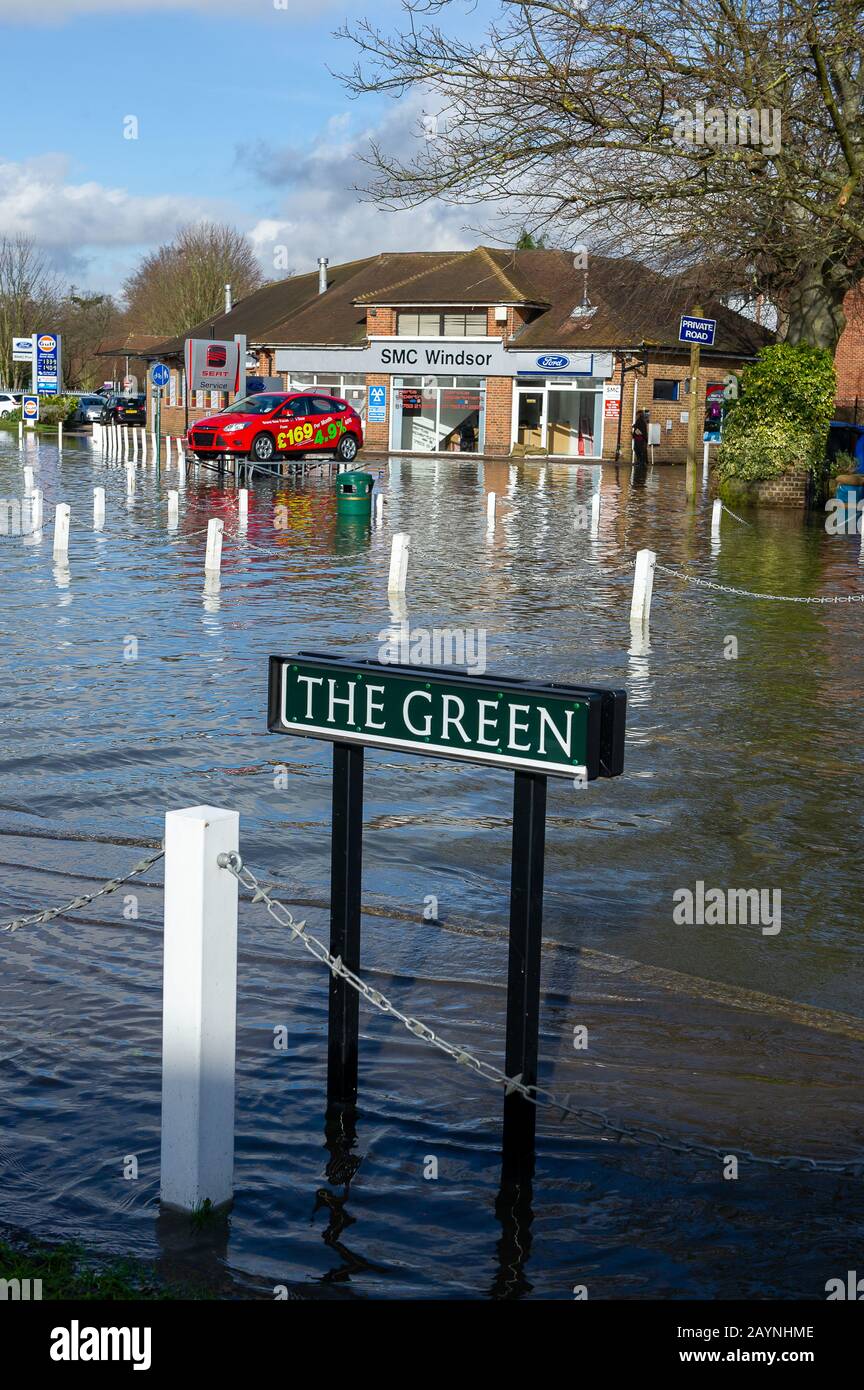 Datchet village green hi-res stock photography and images - Alamy