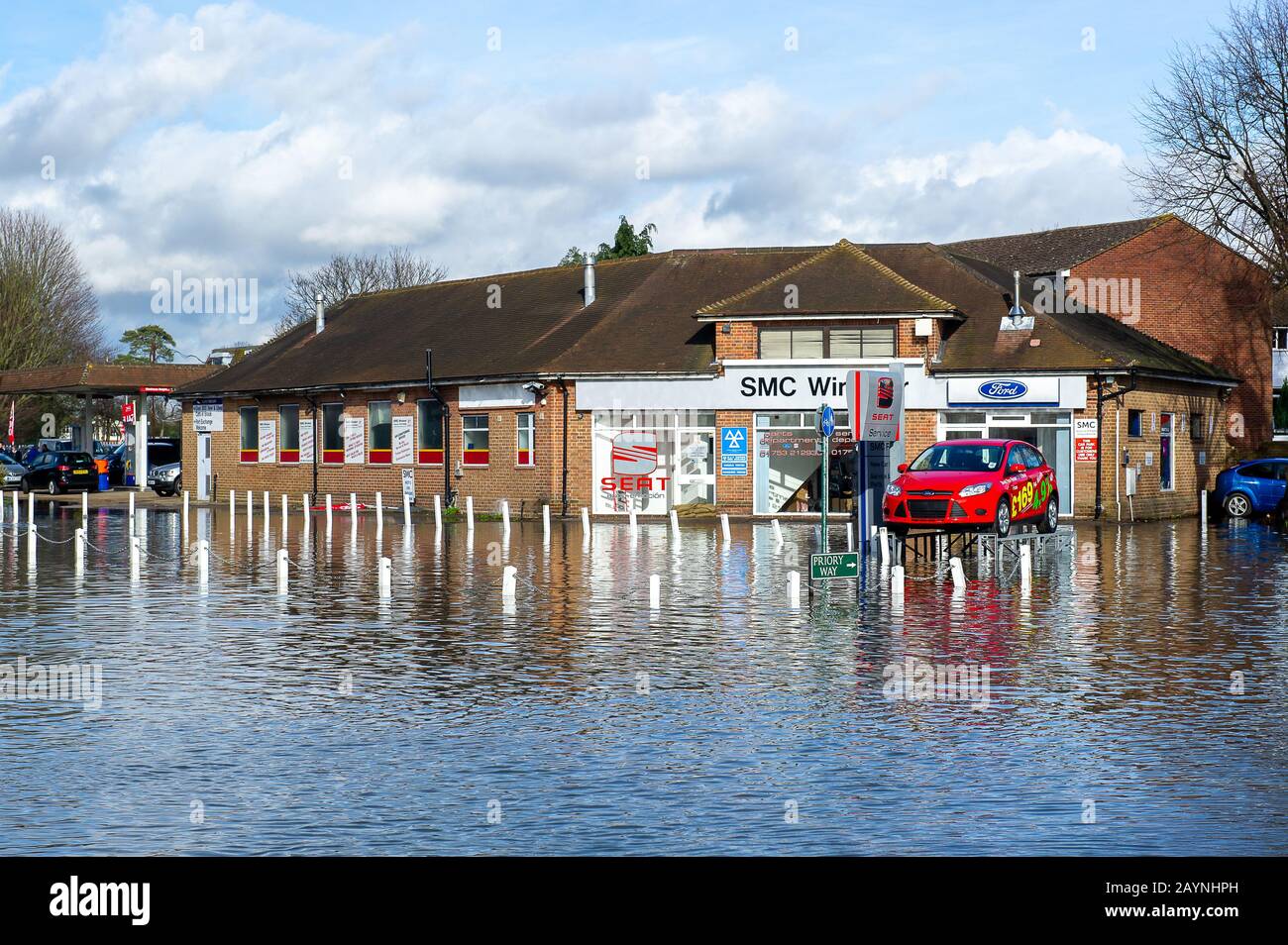 Flooding, Datchet Berkshire, UK. 10th February, 2014. The River Thames ...