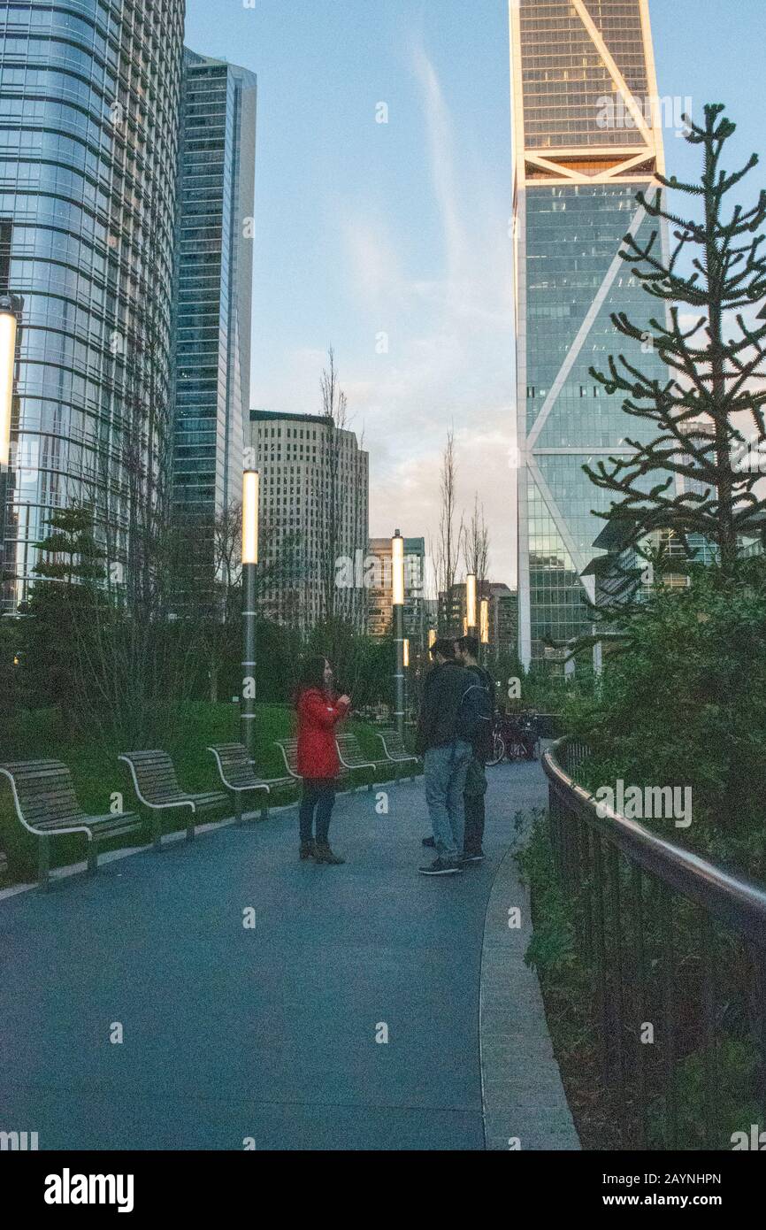 Salesforce Park in San Francisco, CA, is an above-ground park that ...