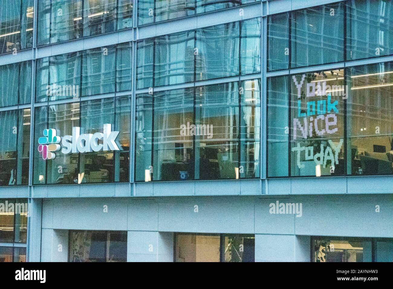 Salesforce Park in San Francisco, CA, is an above-ground park that ...