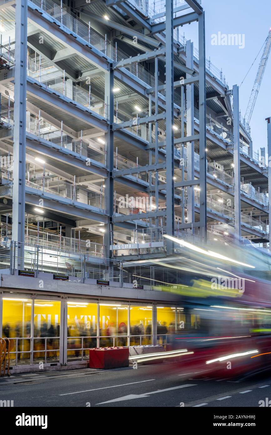 Construction london construction hi-res stock photography and images ...