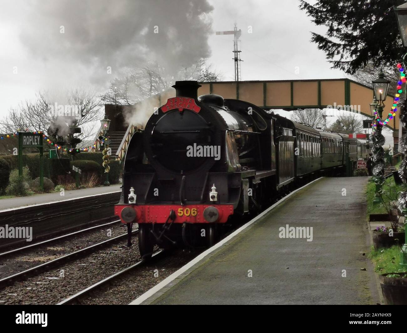 Urie S15 30506 Southern Region Steam Engine Stock Photo - Alamy