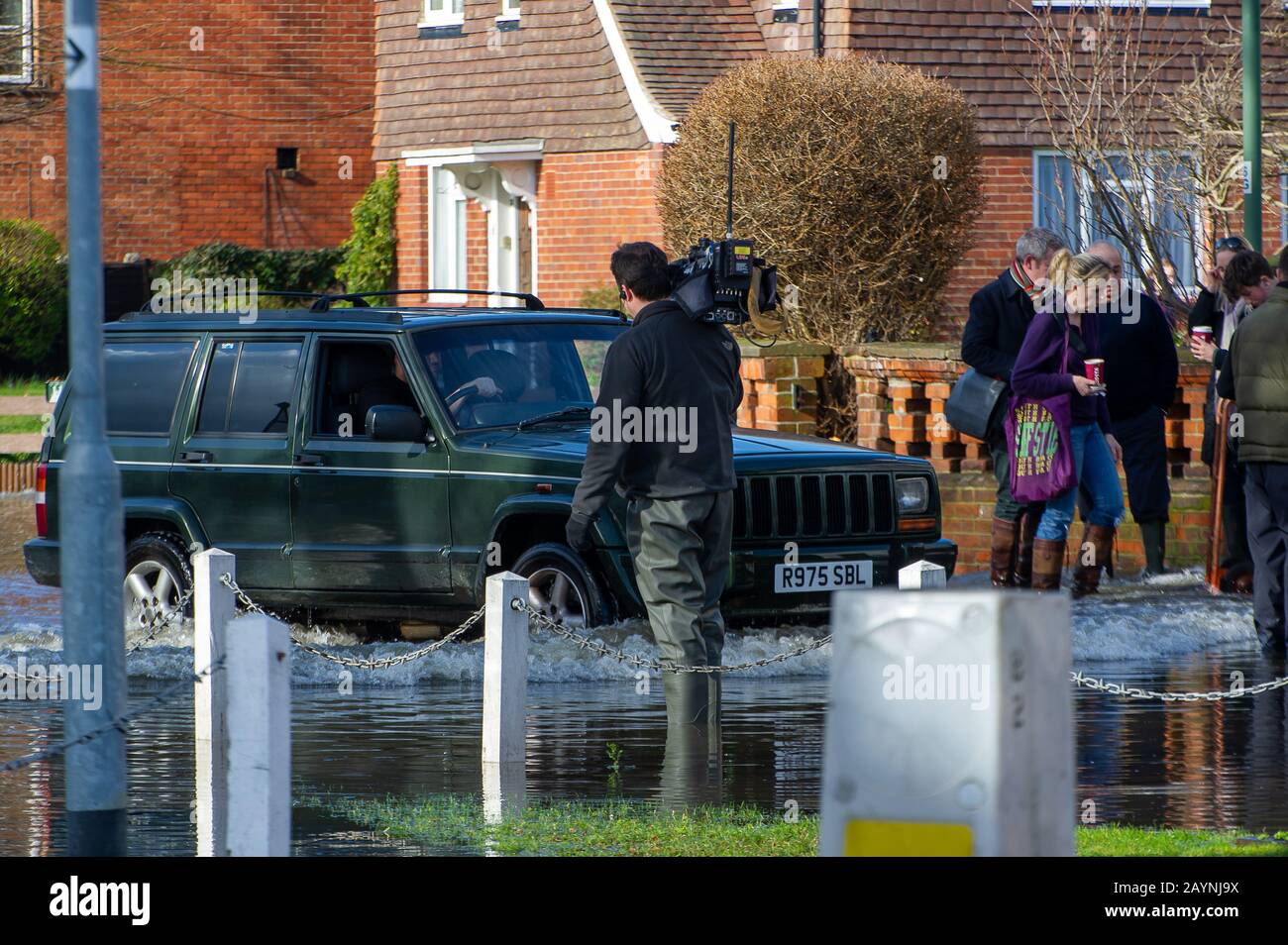 Flooding, Datchet Berkshire, UK. 10th February, 2014. The River Thames ...