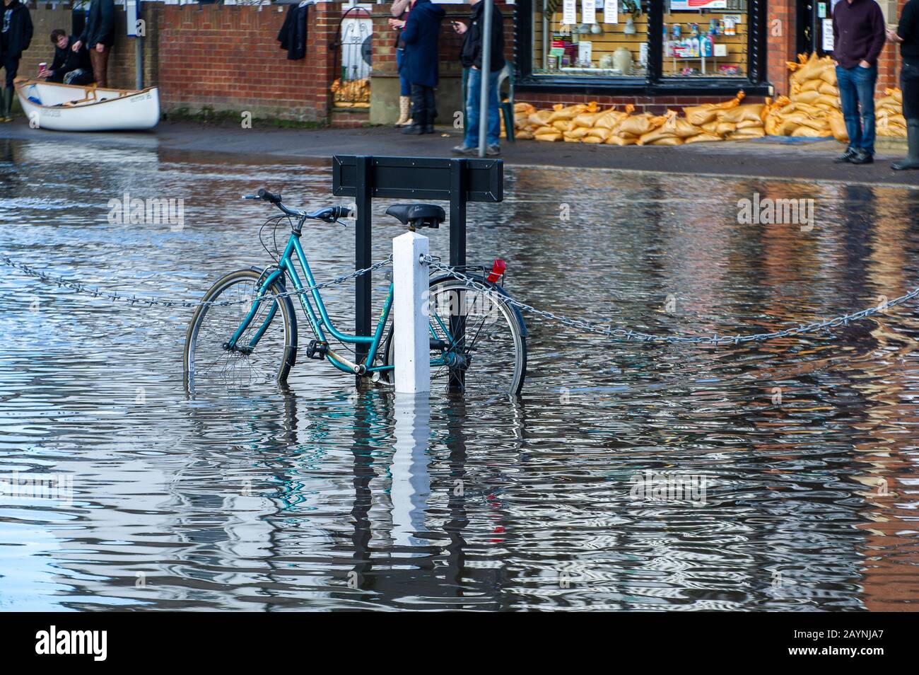 Flooding, Datchet Berkshire, UK. 10th February, 2014. The River Thames ...