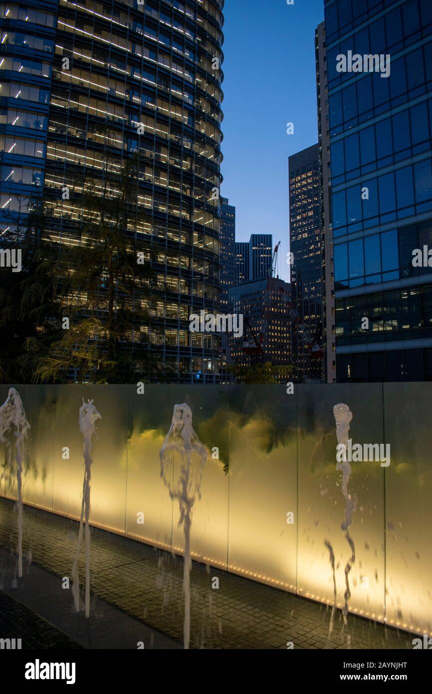 Salesforce Park in San Francisco, CA, is an above-ground park that ...