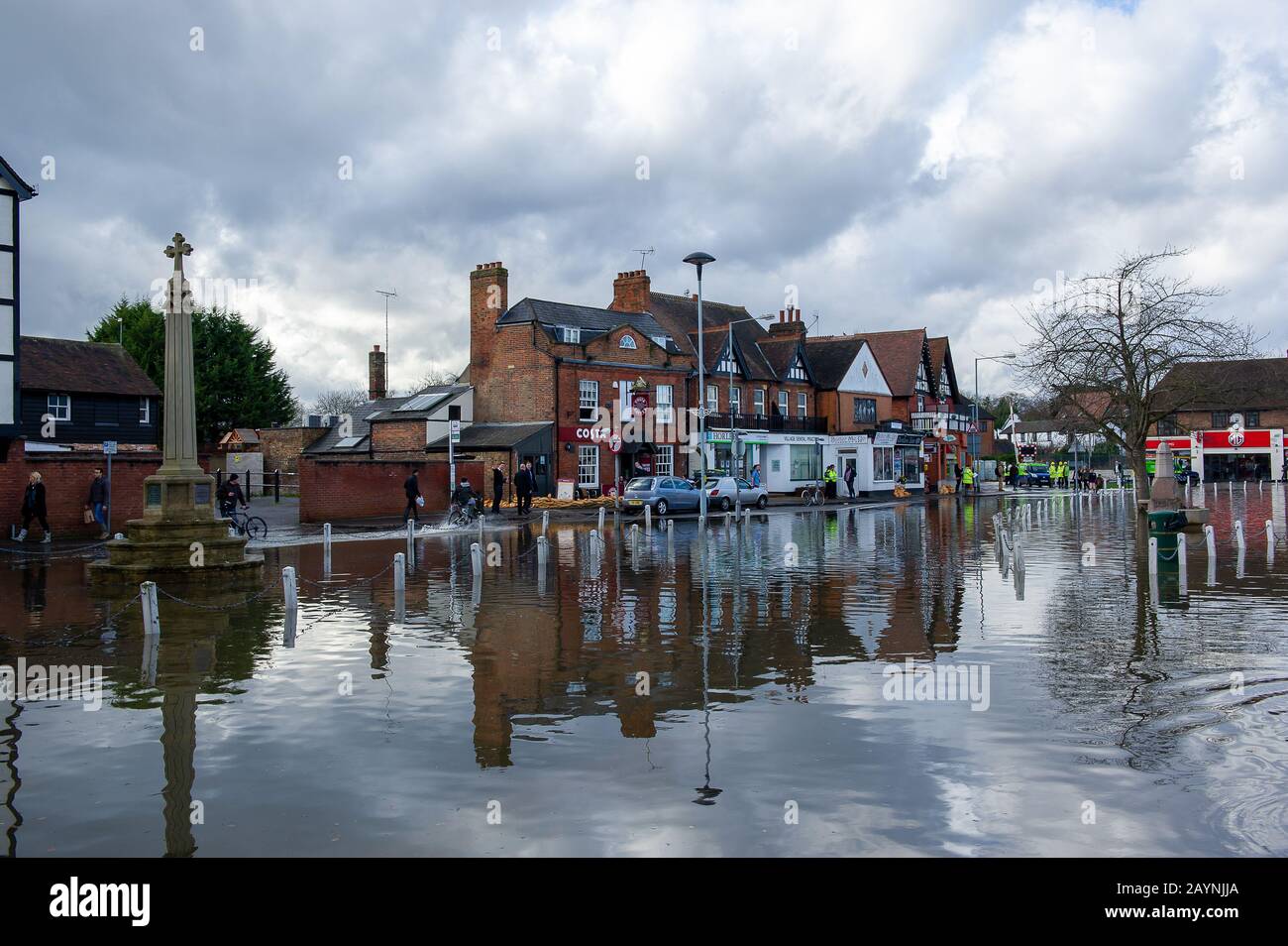 Flooding, Datchet Berkshire, UK. 10th February, 2014. The River Thames ...