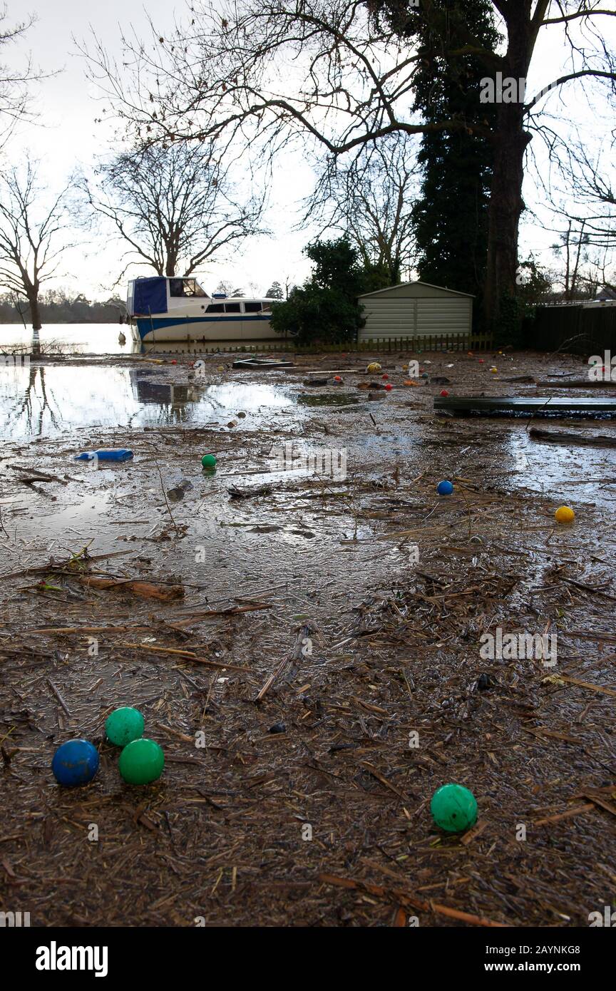 Flooding, Datchet Berkshire, UK. 10th February, 2014. The River Thames ...