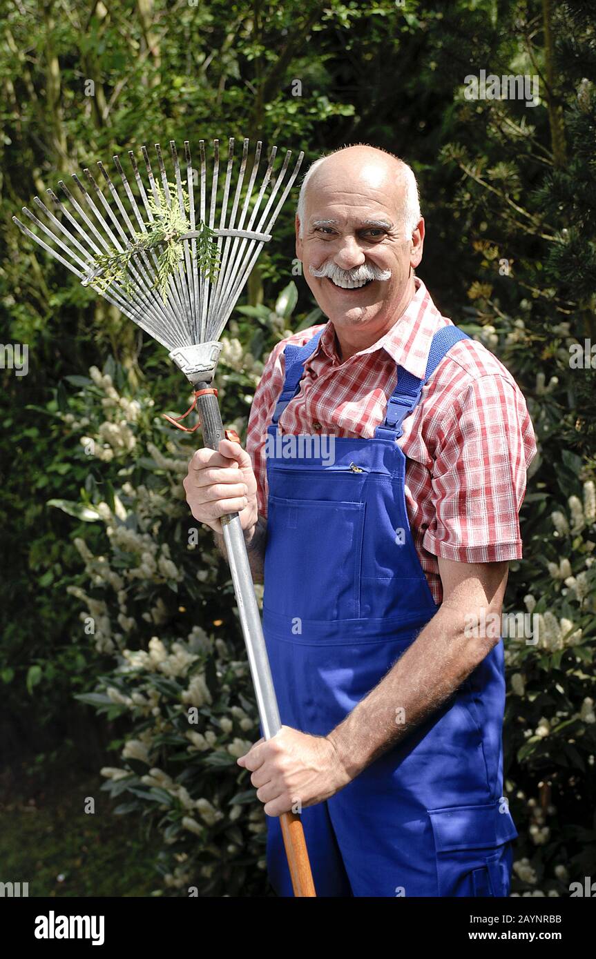 Gartenarbeit hi-res stock photography and images - Alamy