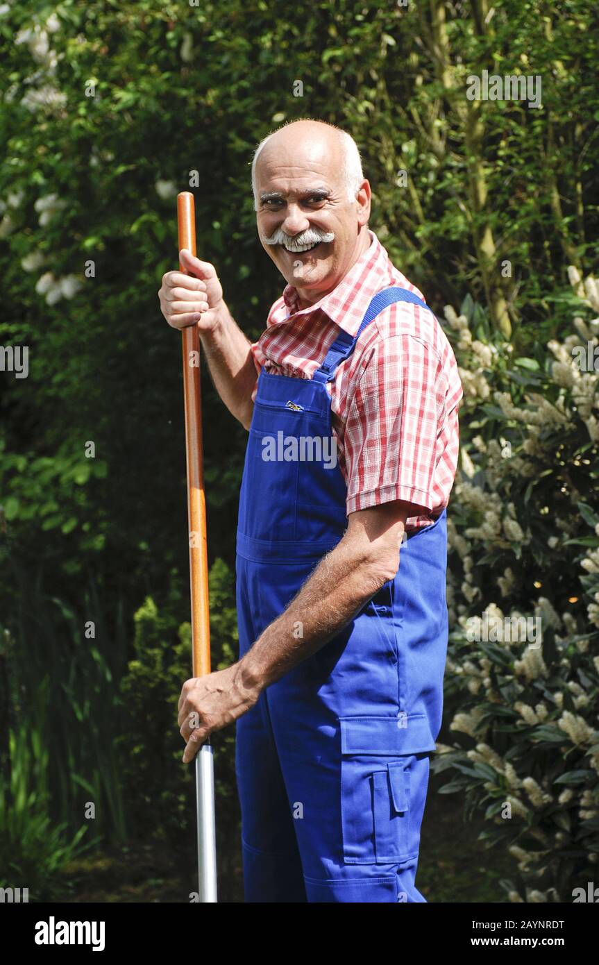 Gartenarbeit hi-res stock photography and images - Alamy