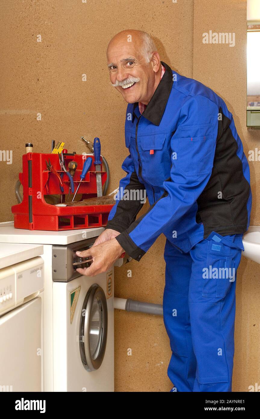 Reparatur hi-res stock photography and images - Alamy