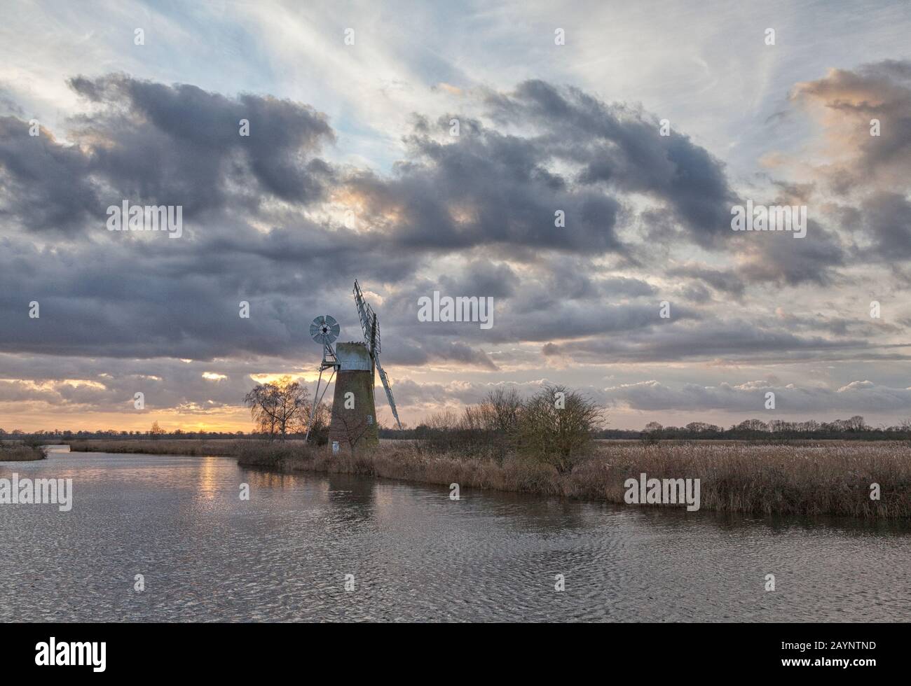 Iconic Norfolk Windmills High Resolution Stock Photography and Images ...