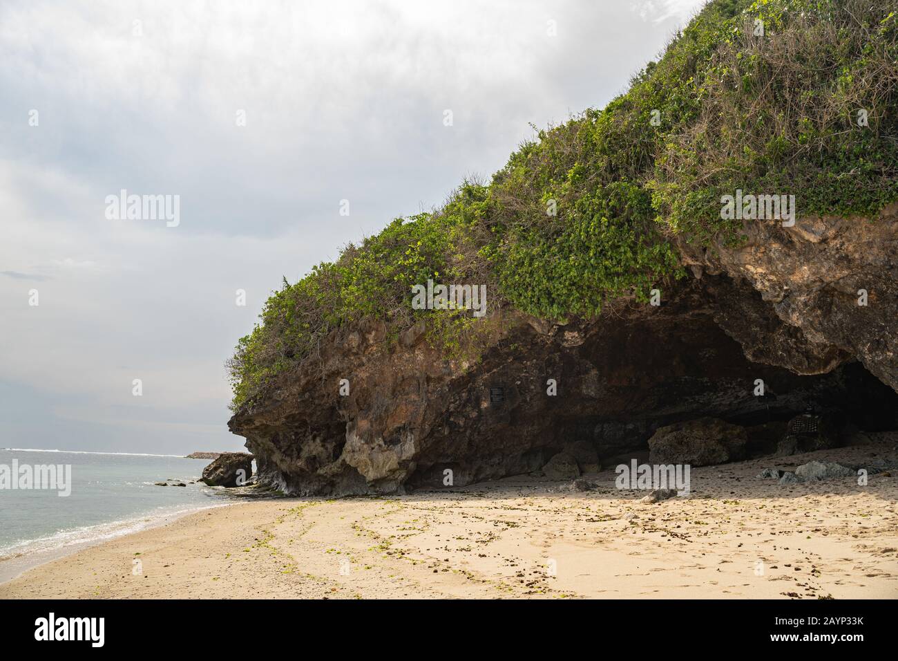 Beautiful wild seashore cave hi-res stock photography and images - Alamy