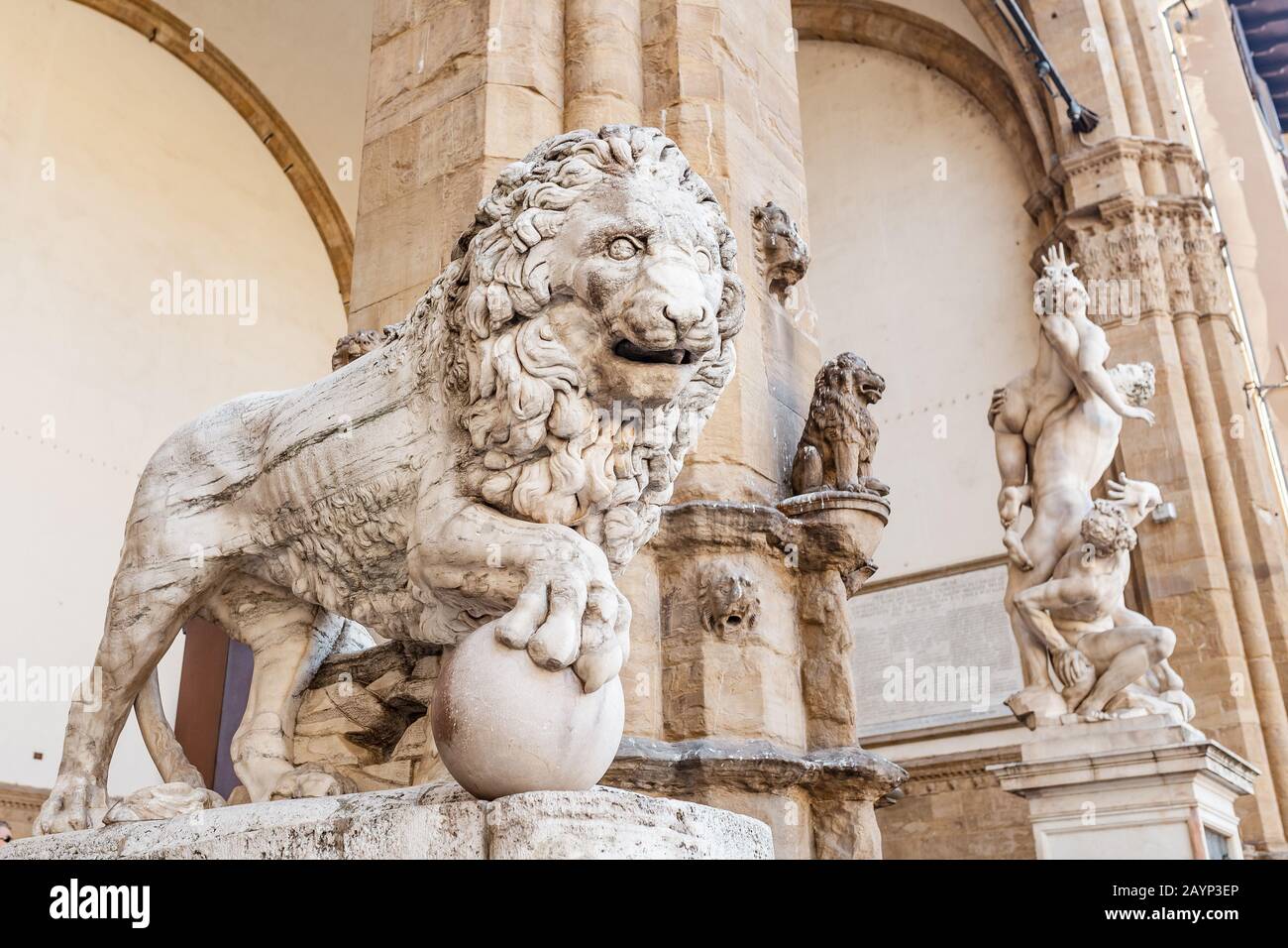 Medici lion statue hi-res stock photography and images - Alamy