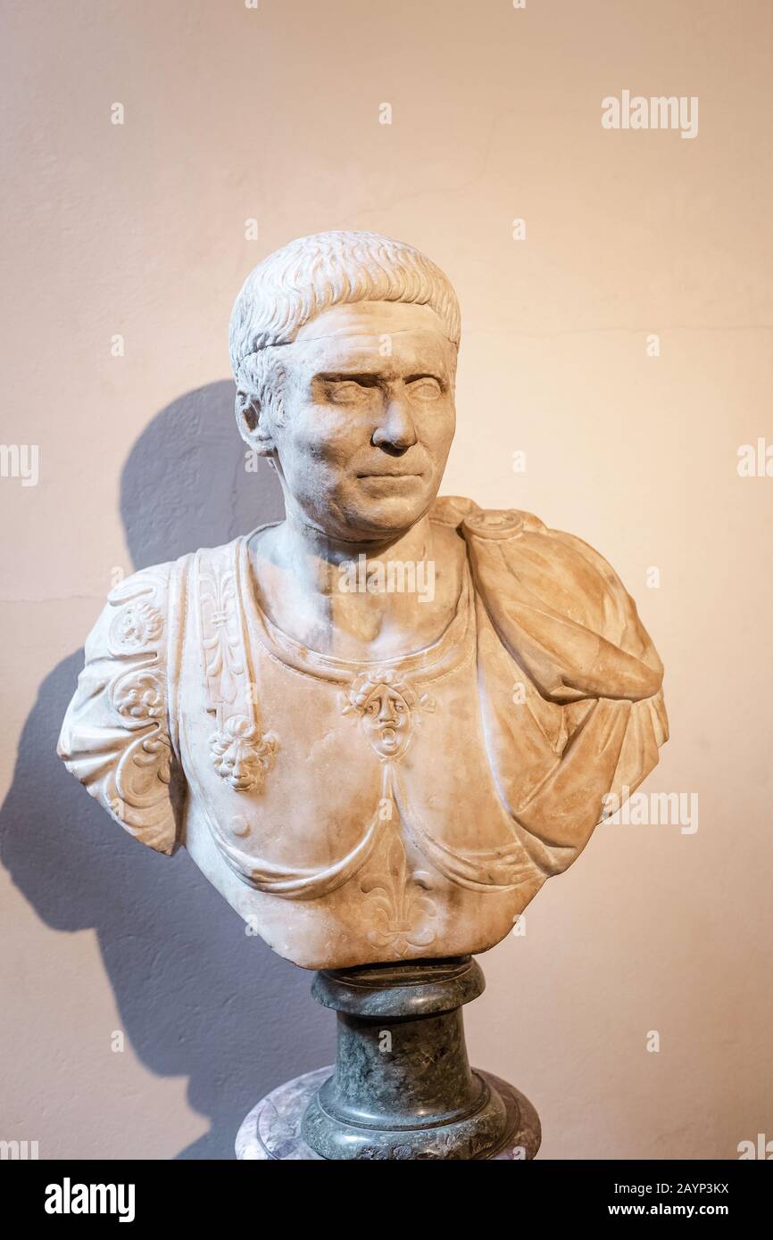 Marble statue sculpture julius caesar caesar emperor rome roman hi-res ...