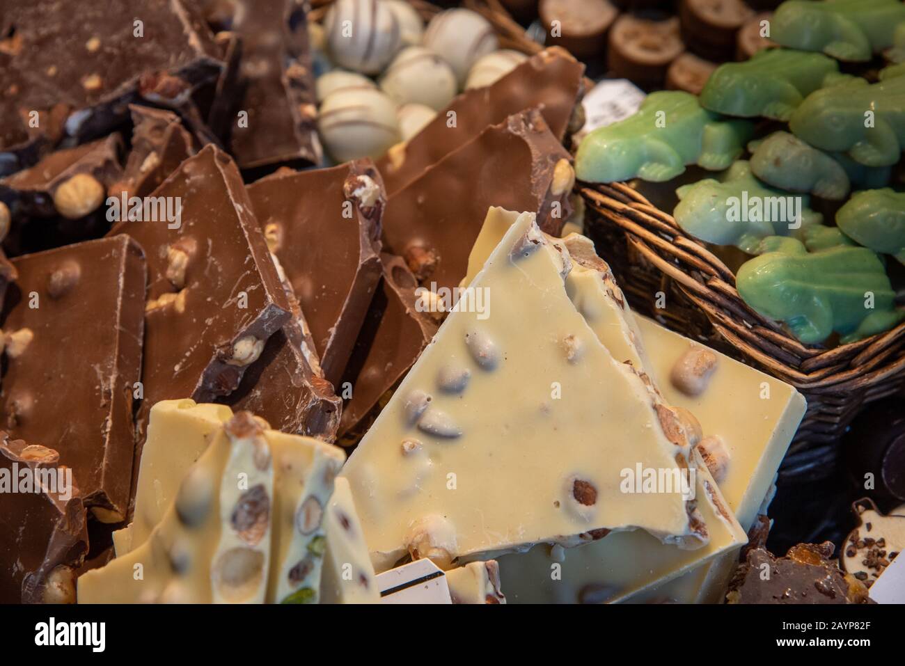 Group of chocolates hi-res stock photography and images - Alamy
