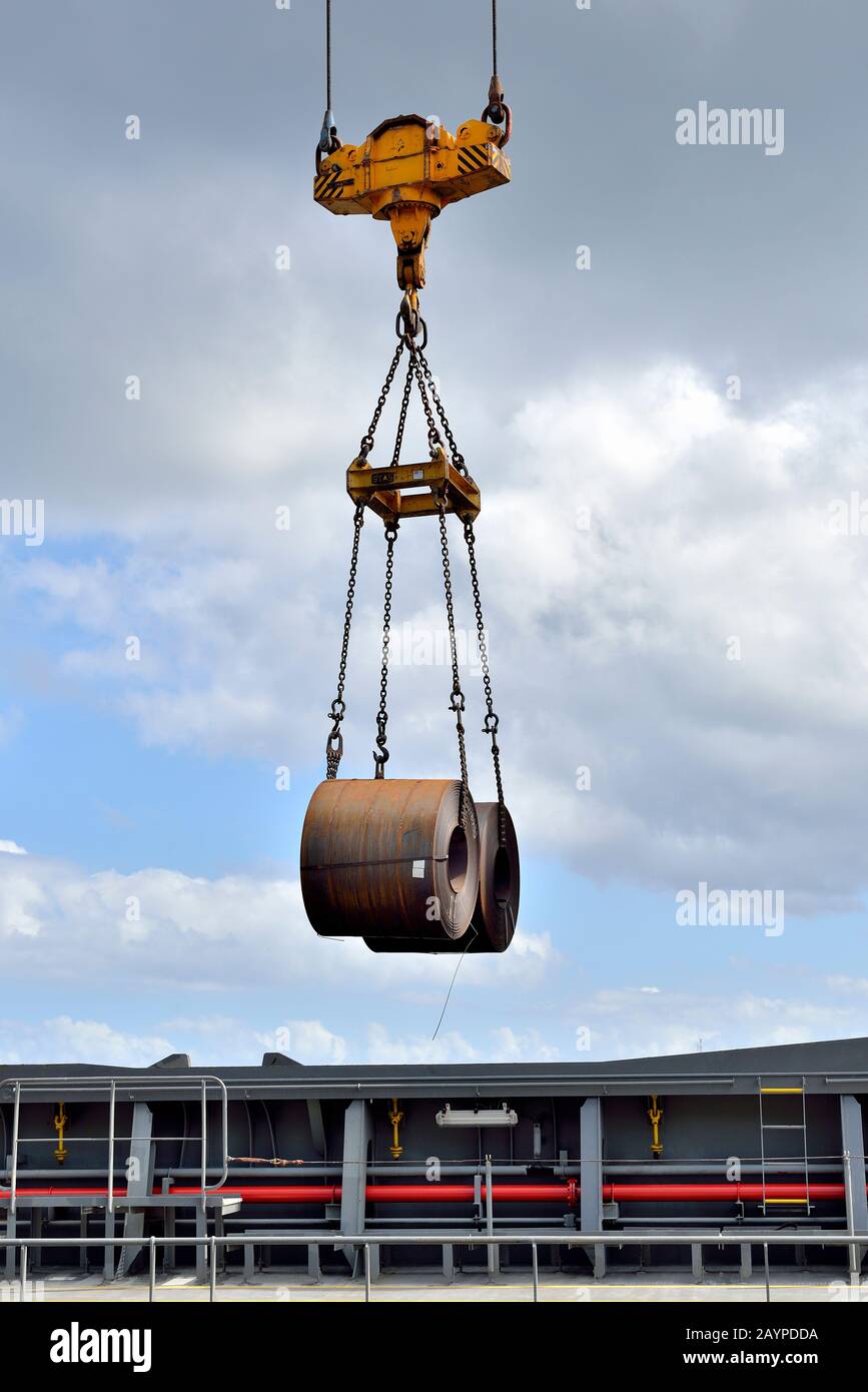 Coil steel loading hi-res stock photography and images - Alamy