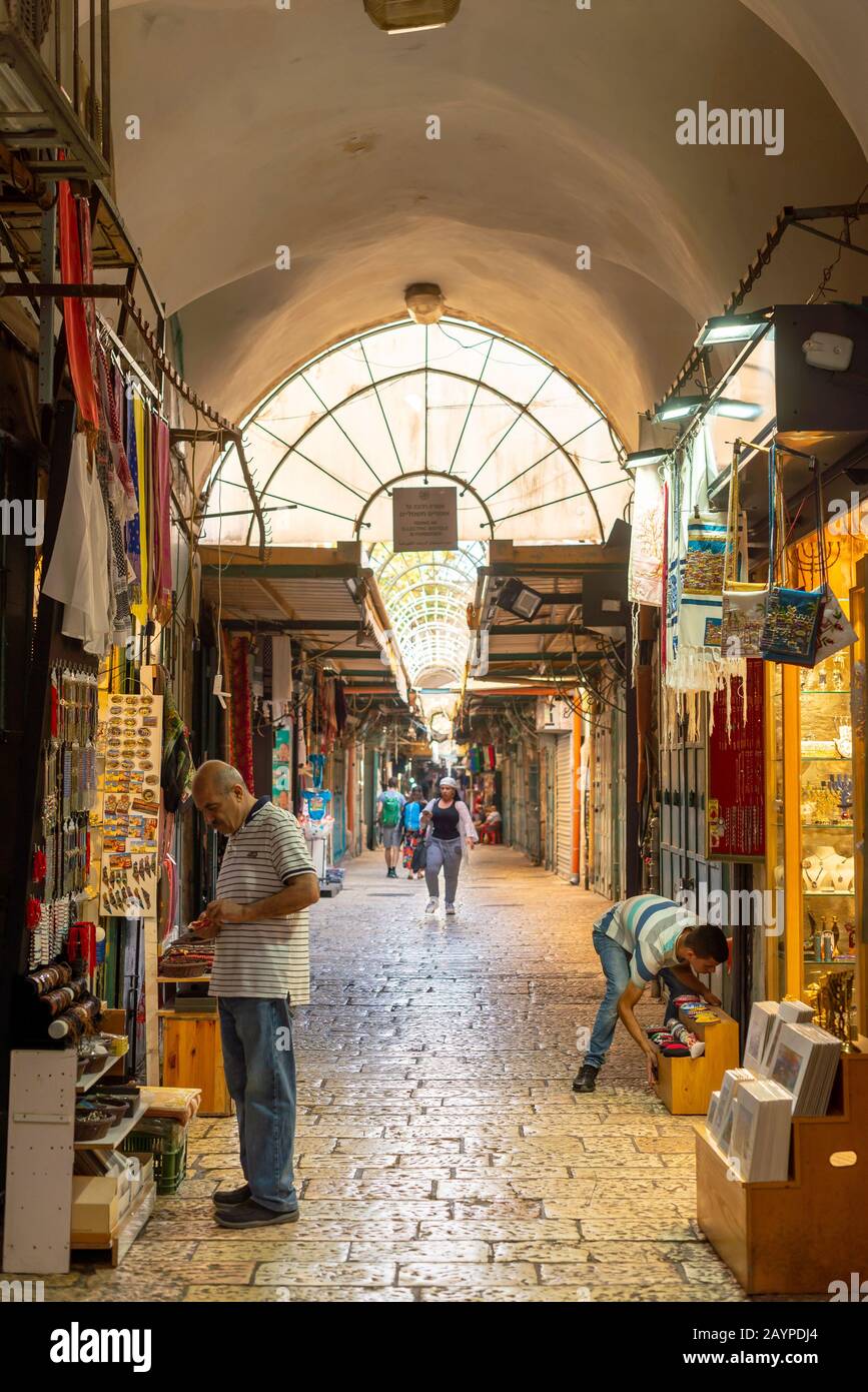 Street scenes in the old town market of Jerusalem near the Western Wall ...